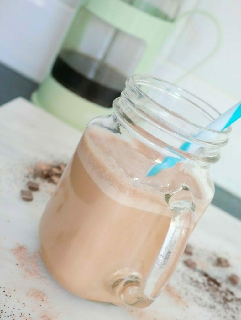 Coffee protein shake with chocolate (Keto Friendly!) - No Fuss Kitchen