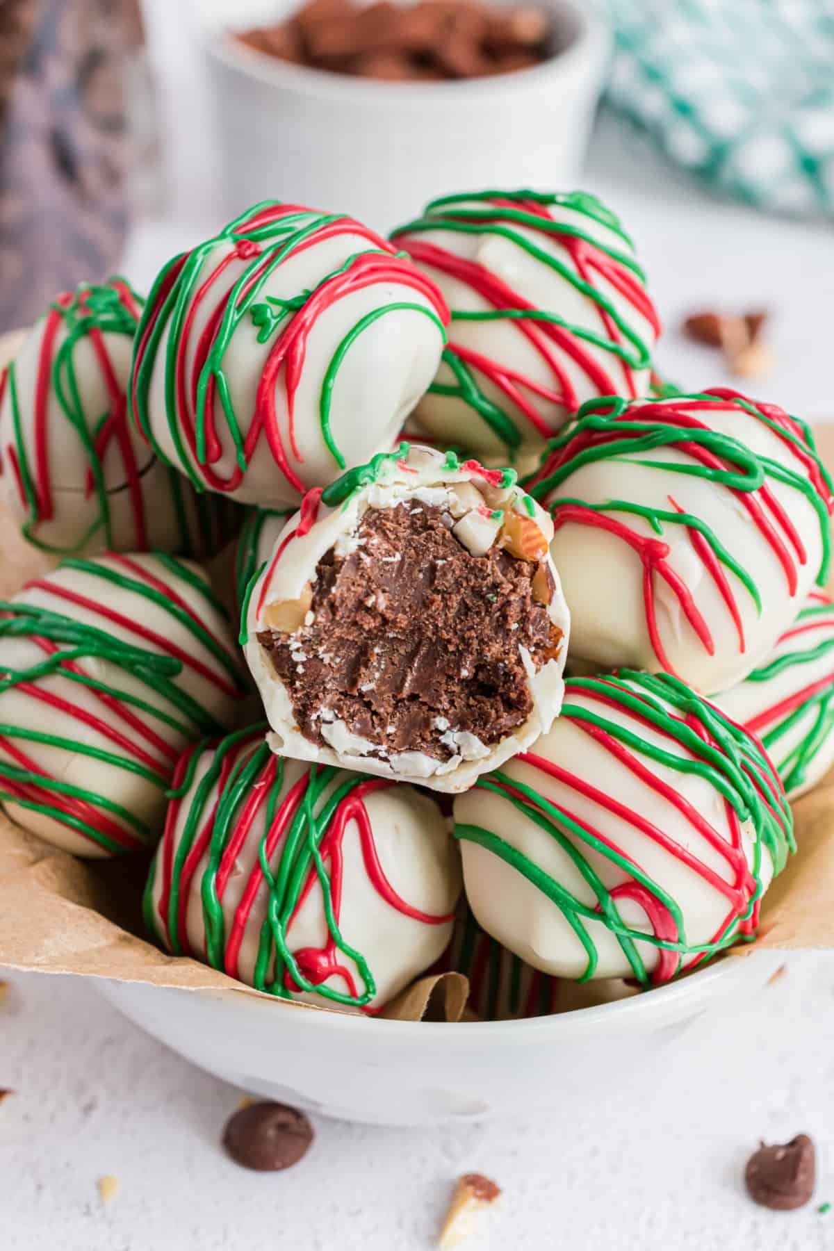 25+ Easy and Festive Christmas Truffle Recipes - No Fuss Kitchen