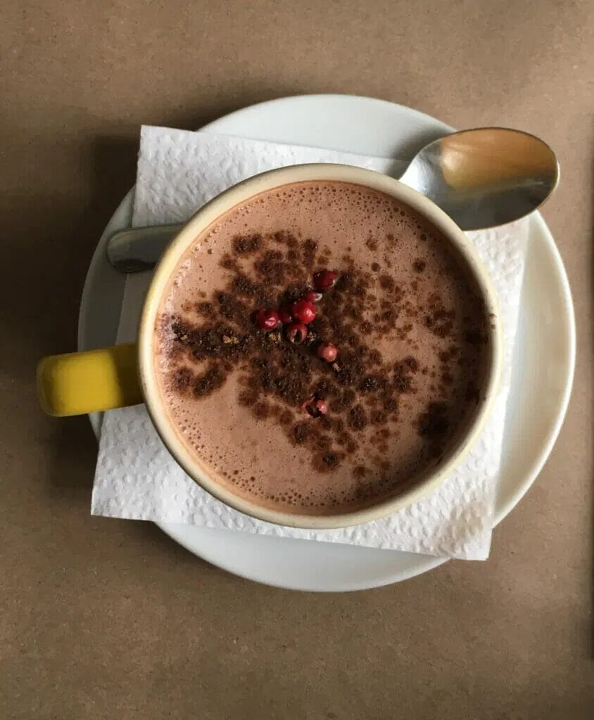 41+ Perfect Hot Chocolate Quotes + Captions - No Fuss Kitchen