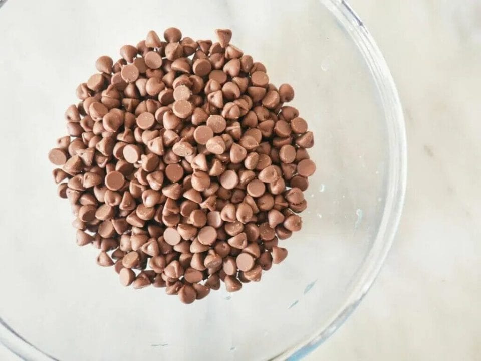 How to Melt Chocolate on the Stove for Beginners - No Fuss Kitchen