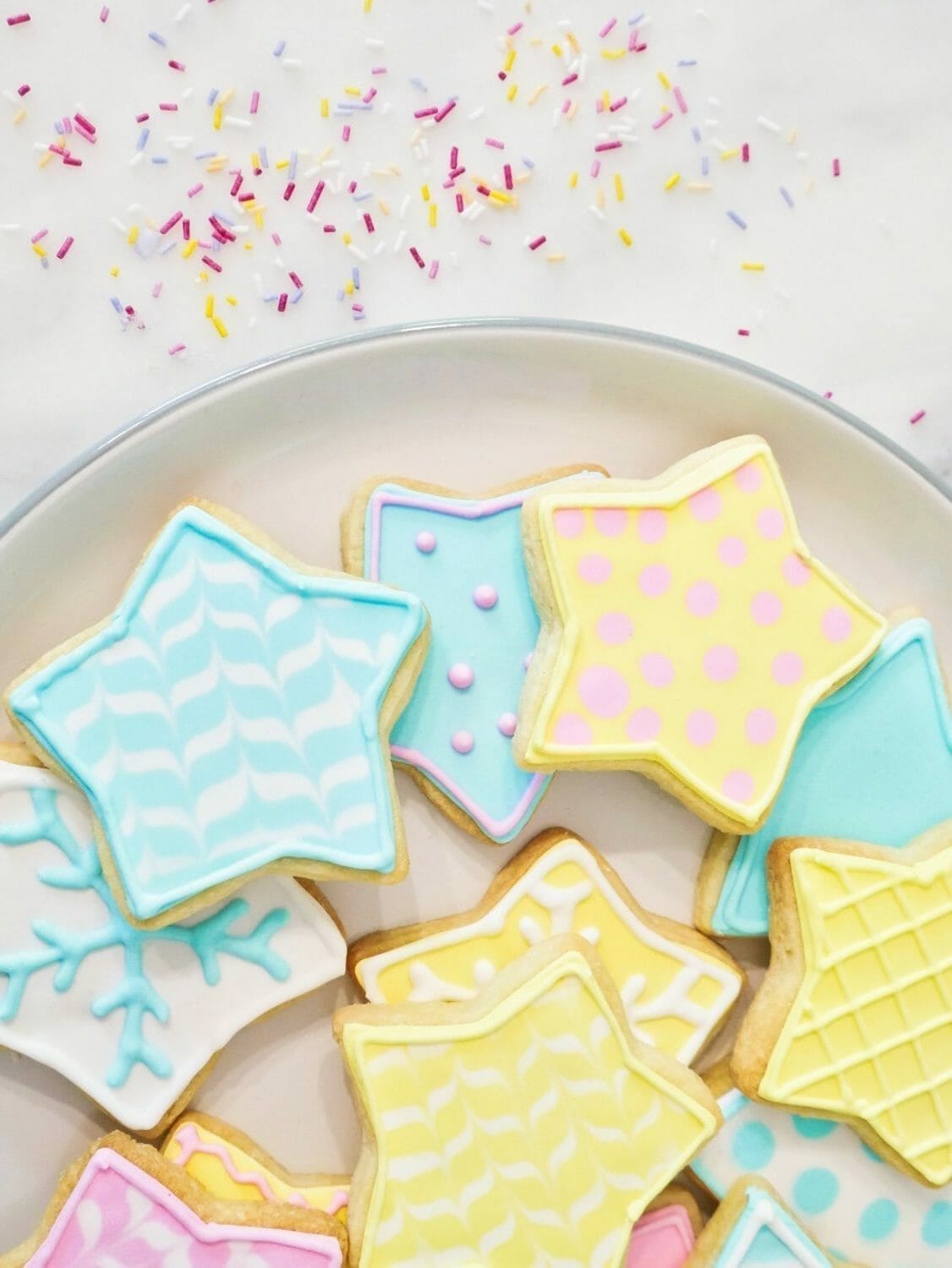 Star Cookies with Royal Icing - No Fuss Kitchen