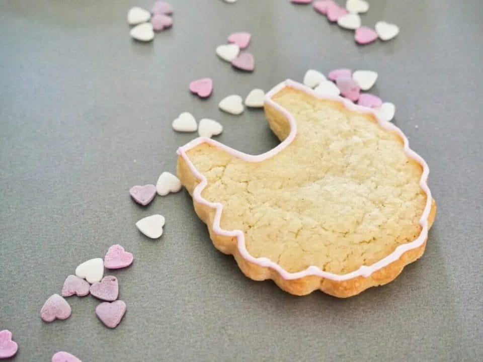 Precious Baby Bib Cookies - No Fuss Kitchen