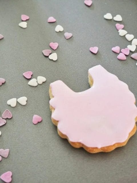 Classic and Easy Royal Icing Recipe - No Fuss Kitchen
