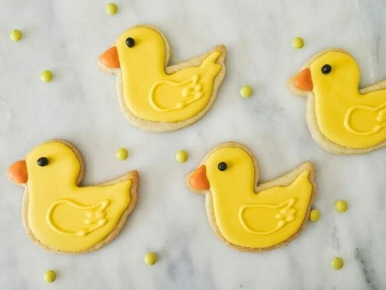 Adorable Decorated Duck Cookies - No Fuss Kitchen