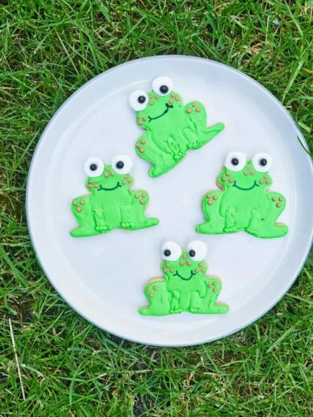 Whimsical Frog Cookies: How to Make Frog Sugar Cookies - No Fuss Kitchen