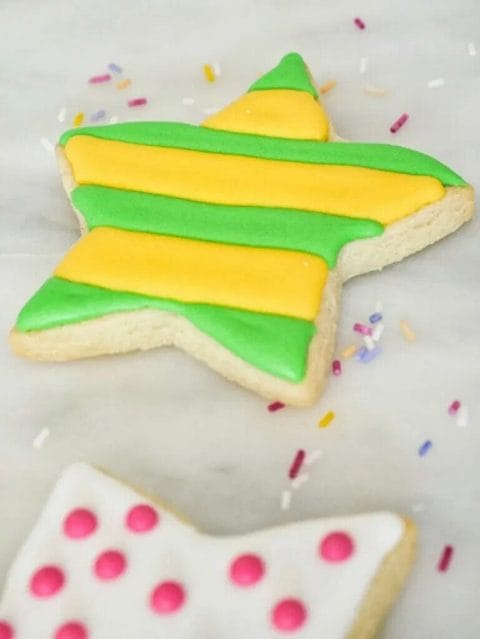 Star Cookies with Royal Icing - No Fuss Kitchen